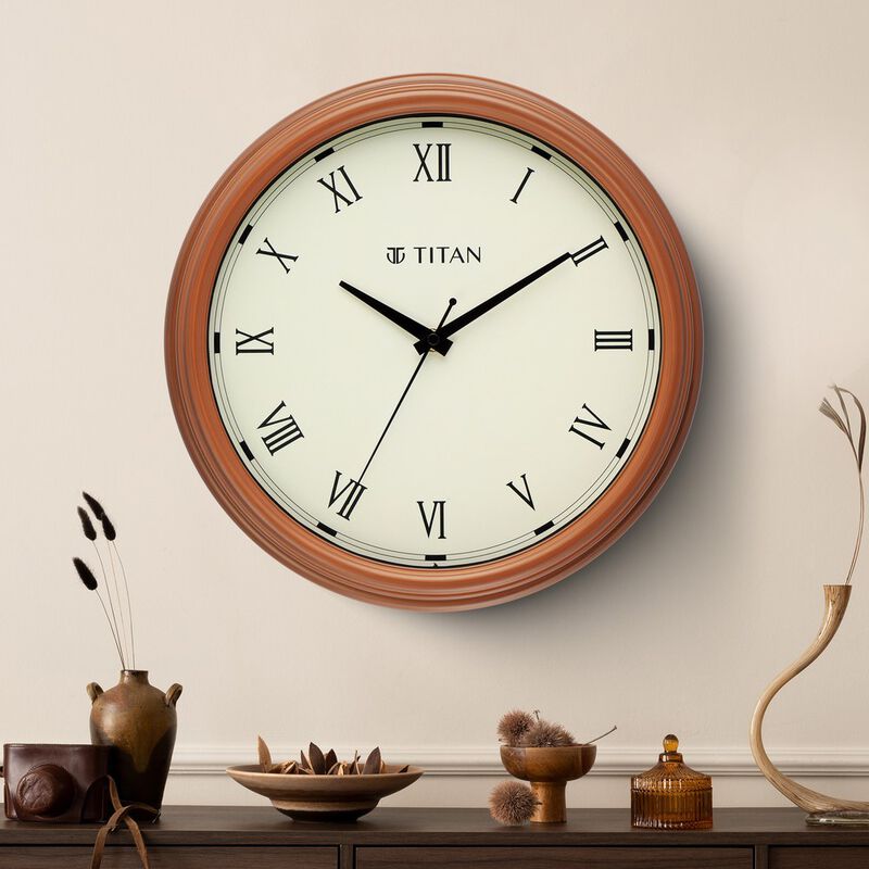 Buy Online Titan Classic White Wall Clock with Silent Sweep Technology ...