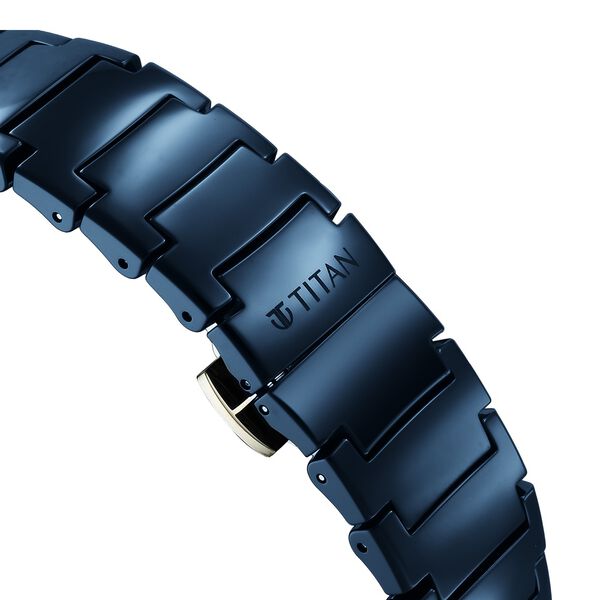 Buy Online Titan Edge Fumage Quartz Analog Blue Dial Blue Ceramic Strap ...