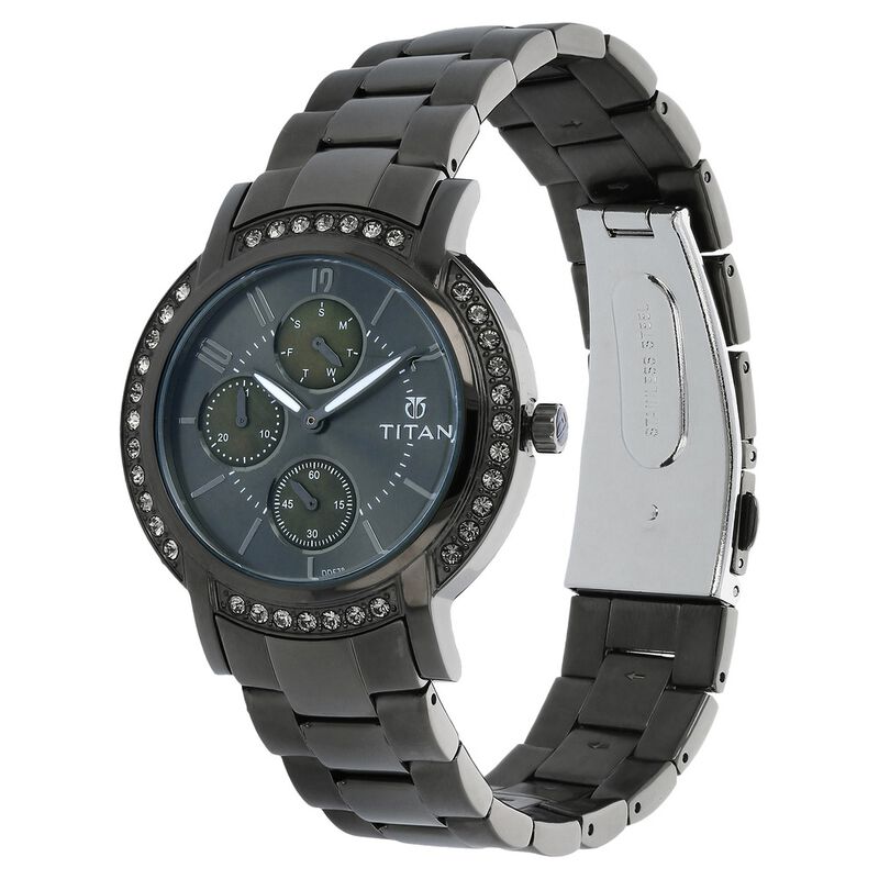 Buy Online Titan Quartz Analog with Day and Date Grey Dial Stainless ...