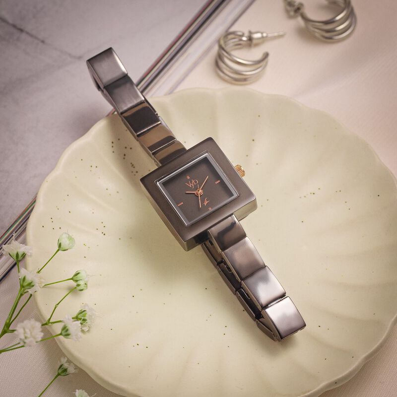 Buy Online Vyb Successor By Fastrack Quartz Analog Grey Dial Metal ...