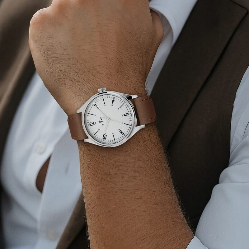 Buy Online Titan Men's Urban Edge Lustrous Silver Dial Leather Watch ...