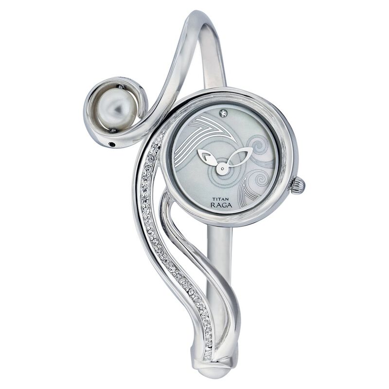 Buy Online Titan Quartz Analog Silver Dial Metal Strap Watch for Women ...
