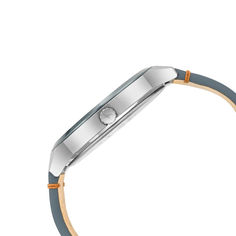 Buy Online Fastrack Stunners Quartz Analog White dial Leather Strap ...