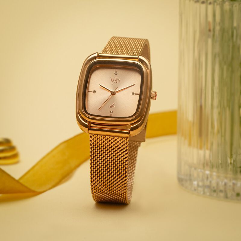 Buy Online Vyb Minimalist By Fastrack Quartz Analog Pink Dial Metal ...