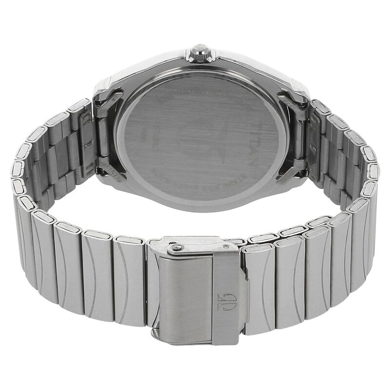 Buy Online Titan Quartz Analog with Day and Date Black Dial Stainless ...