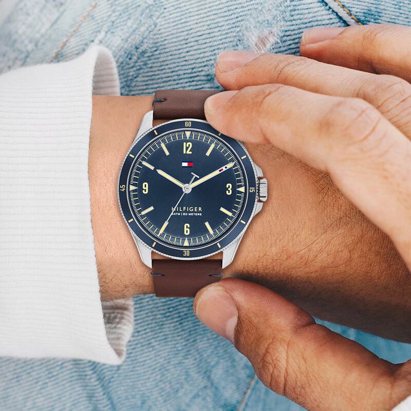 Buy Online Tommy Hilfiger Quartz Analog Blue Dial Leather Strap Watch ...
