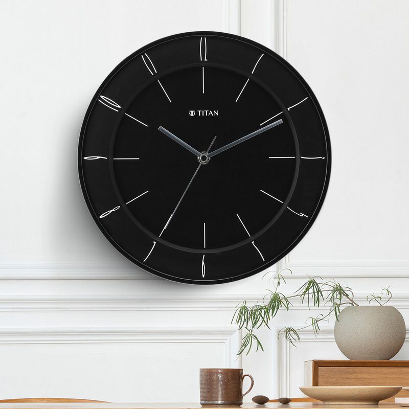 Buy Online Titan Contemporary Black Wall Clock with Domed Glass - 27 cm ...
