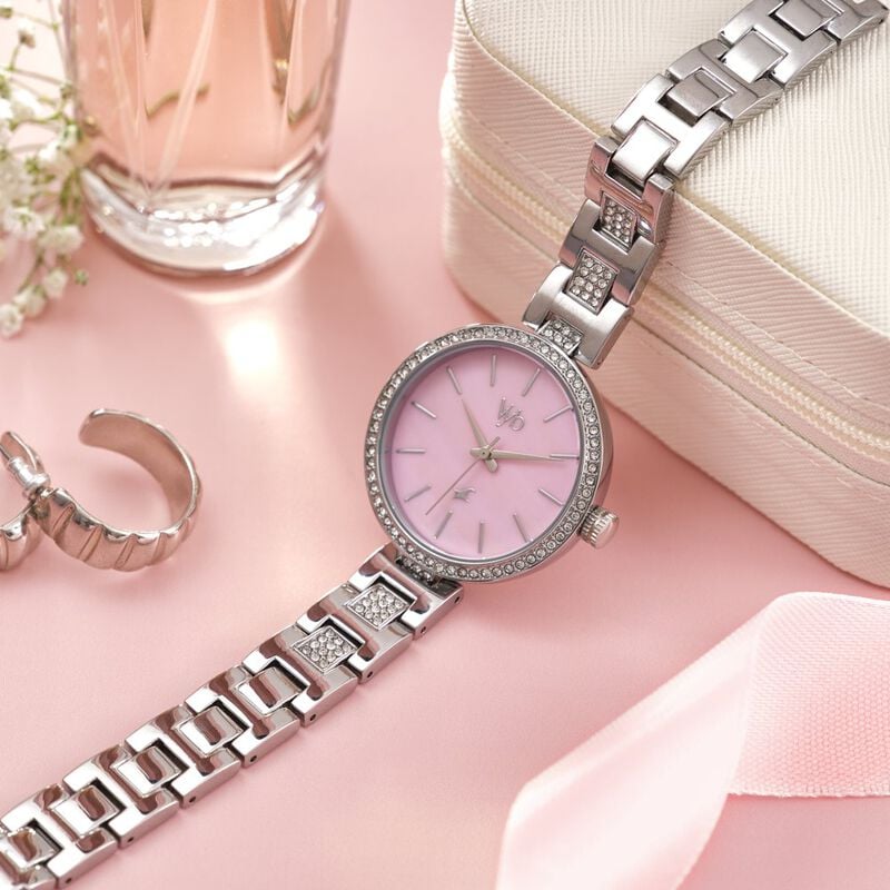 Buy Online Fastrack Vyb Diva Quartz Analog Mother Of Pearl Dial Silver Metal Strap Watch For ...