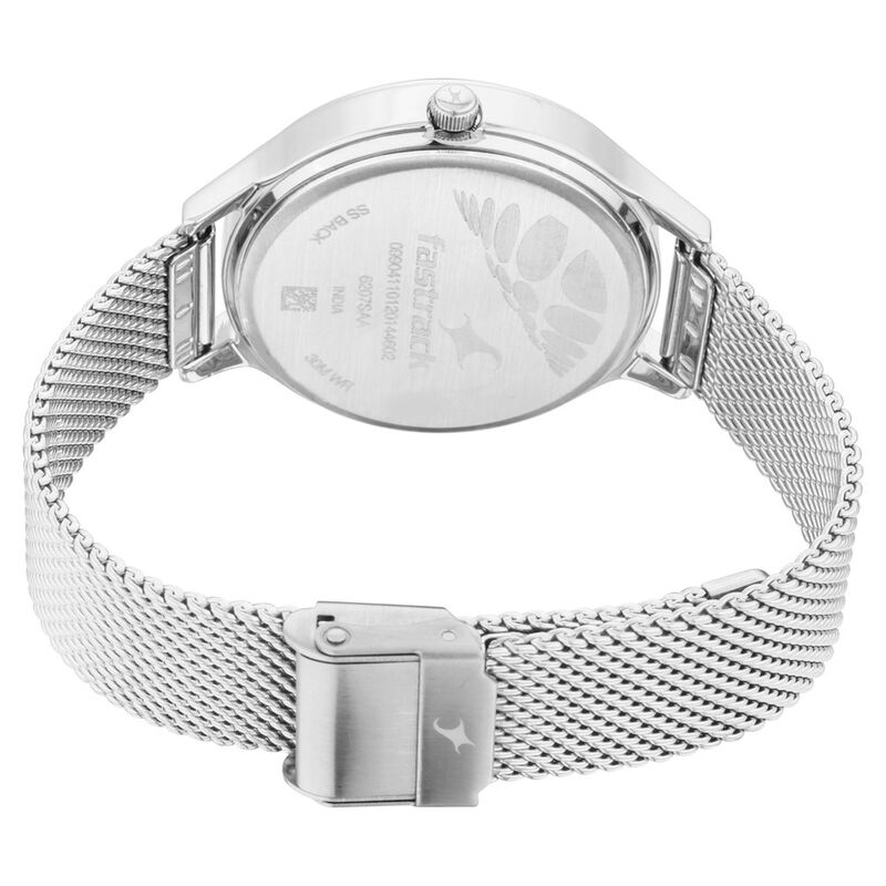 Buy Online Fastrack Ruffles Quartz Analog with Day and Date Pink Dial ...
