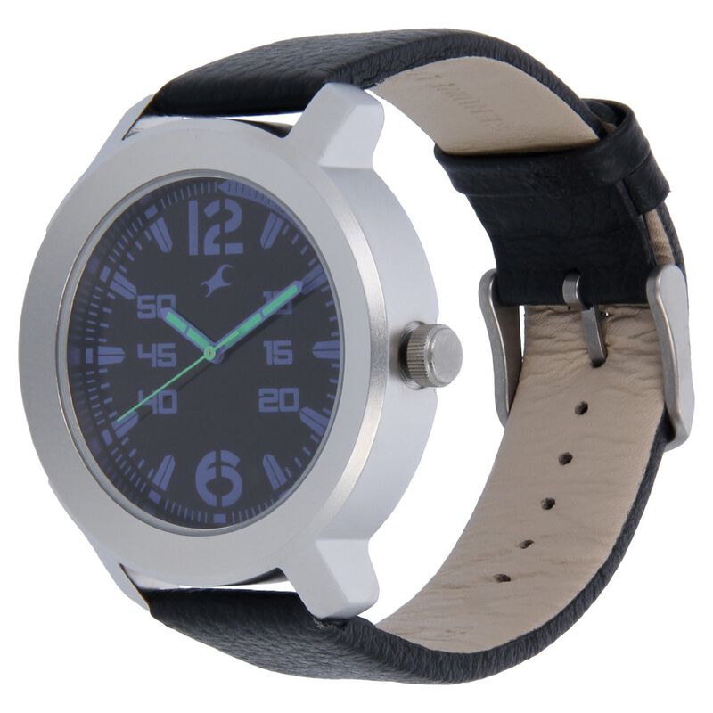 Buy Online Fastrack Quartz Analog Black Dial Leather Strap Watch for ...