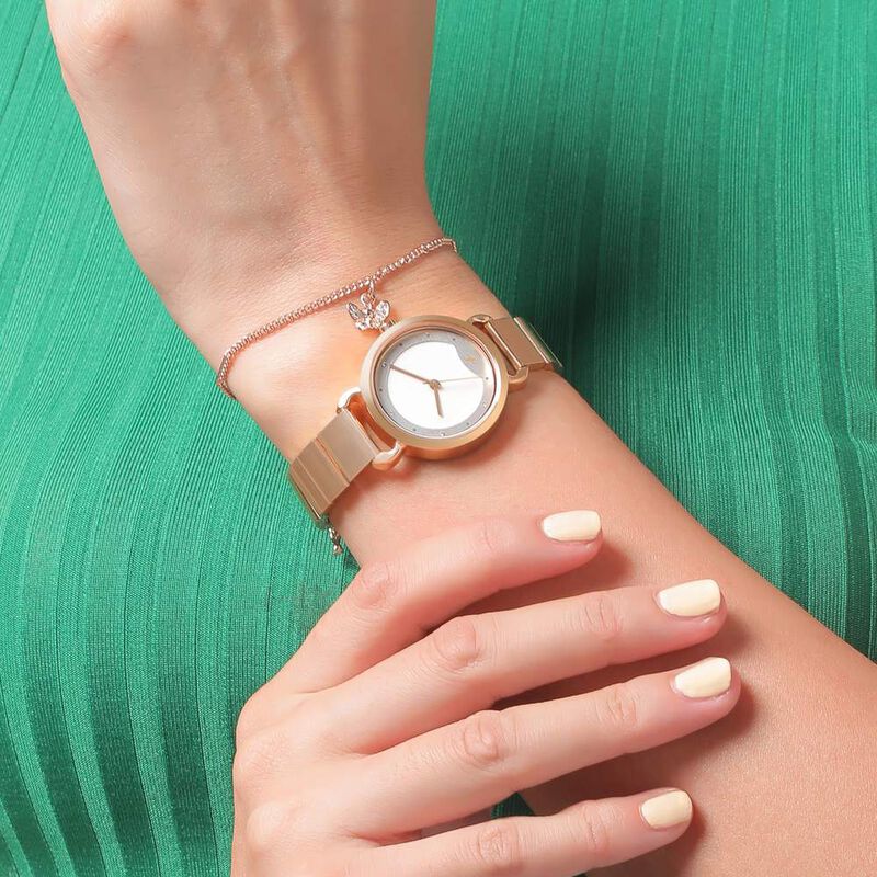 Buy Online Fastrack Pulse Quartz Analog Silver Dial Stainless Steel ...