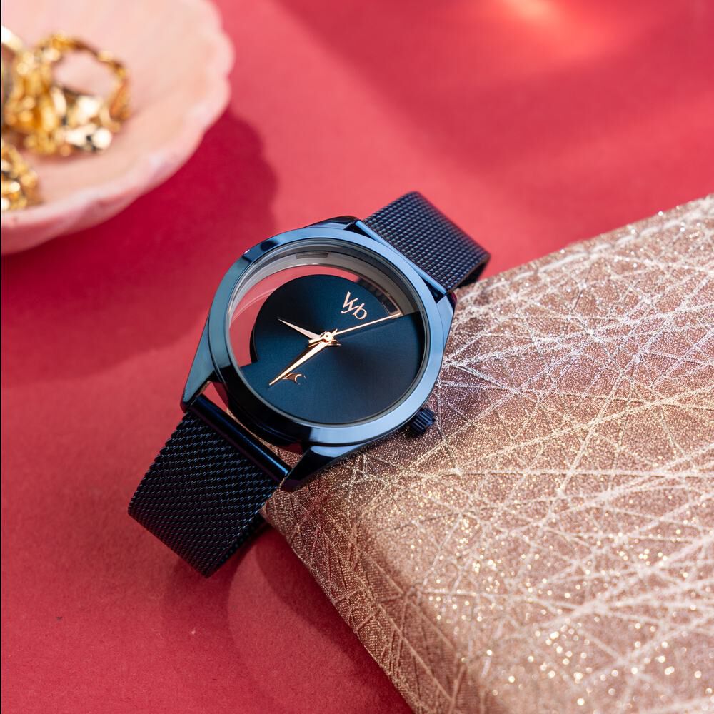 Buy Online Fastrack Vyb Runway Quartz Analog Rose Gold Dial Stainless ...