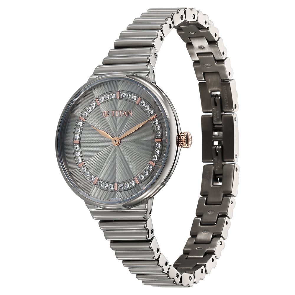Buy Online Titan Aura Quartz Analog Grey Dial Stainless Steel Strap ...