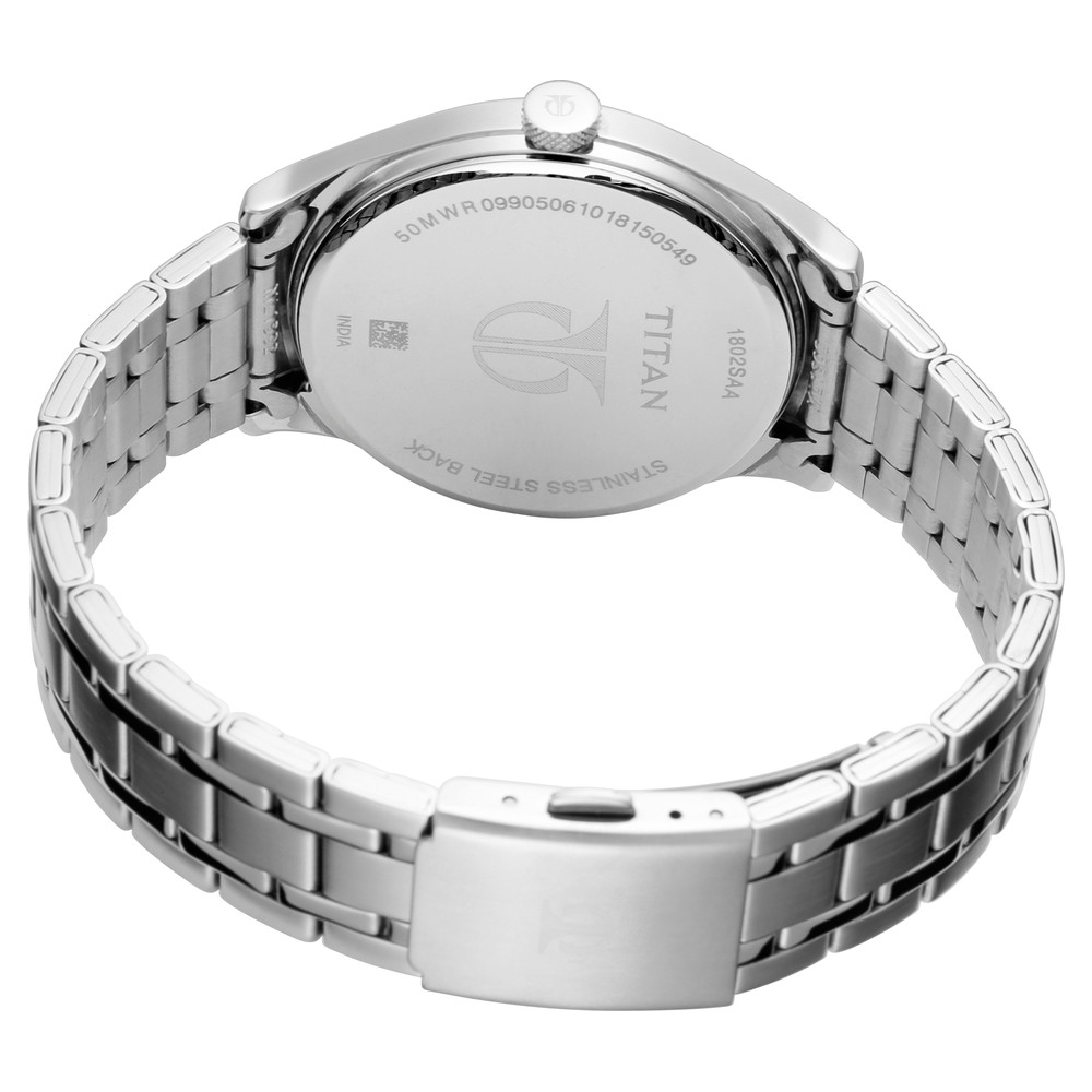Buy Online Titan Men's Urban Edge Lustrous Maroon Dial Leather Watch ...