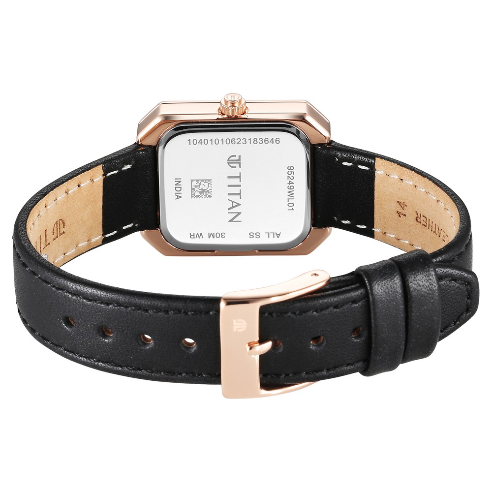 Buy Online Titan Minimalists Quartz Analog with Date Silver Dial Black ...