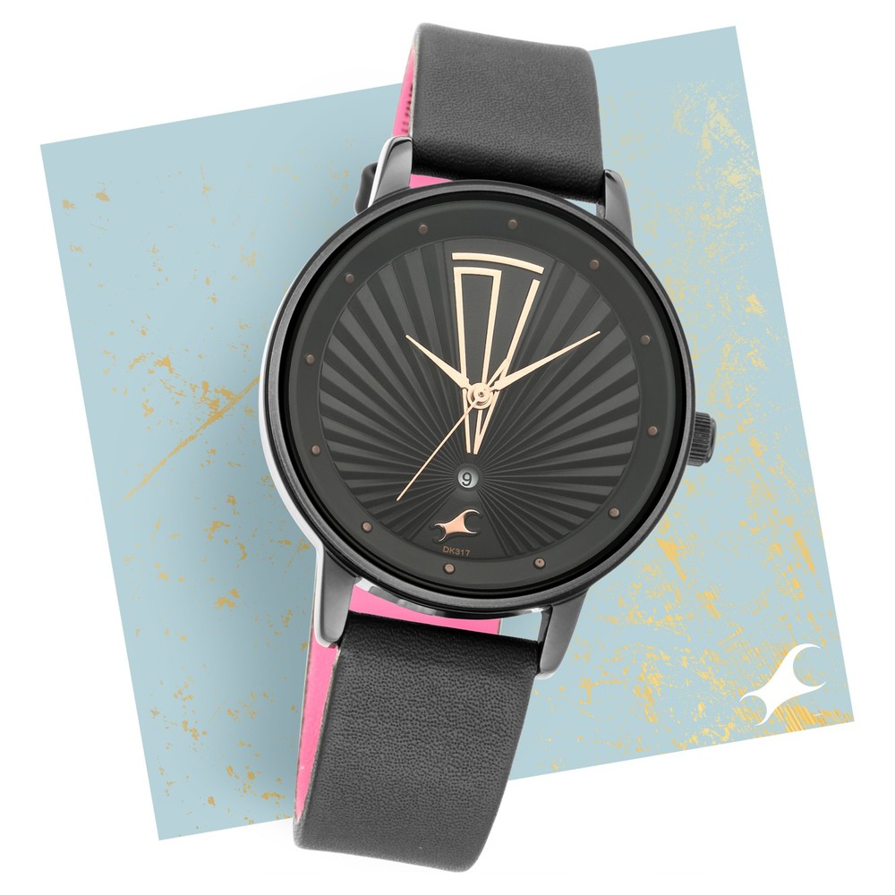 Buy Online Fastrack Ruffles Quartz Analog with Date Black Dial Leather ...