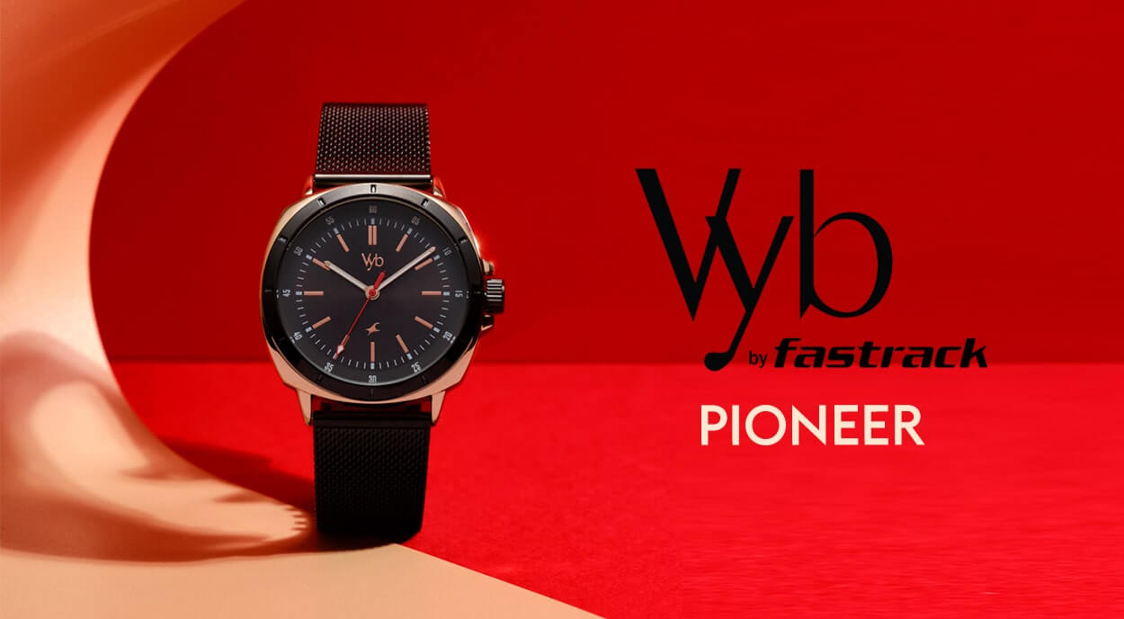 Buy Online Fastrack Vyb Pioneer Quartz Analog Silver Dial Golden Metal ...