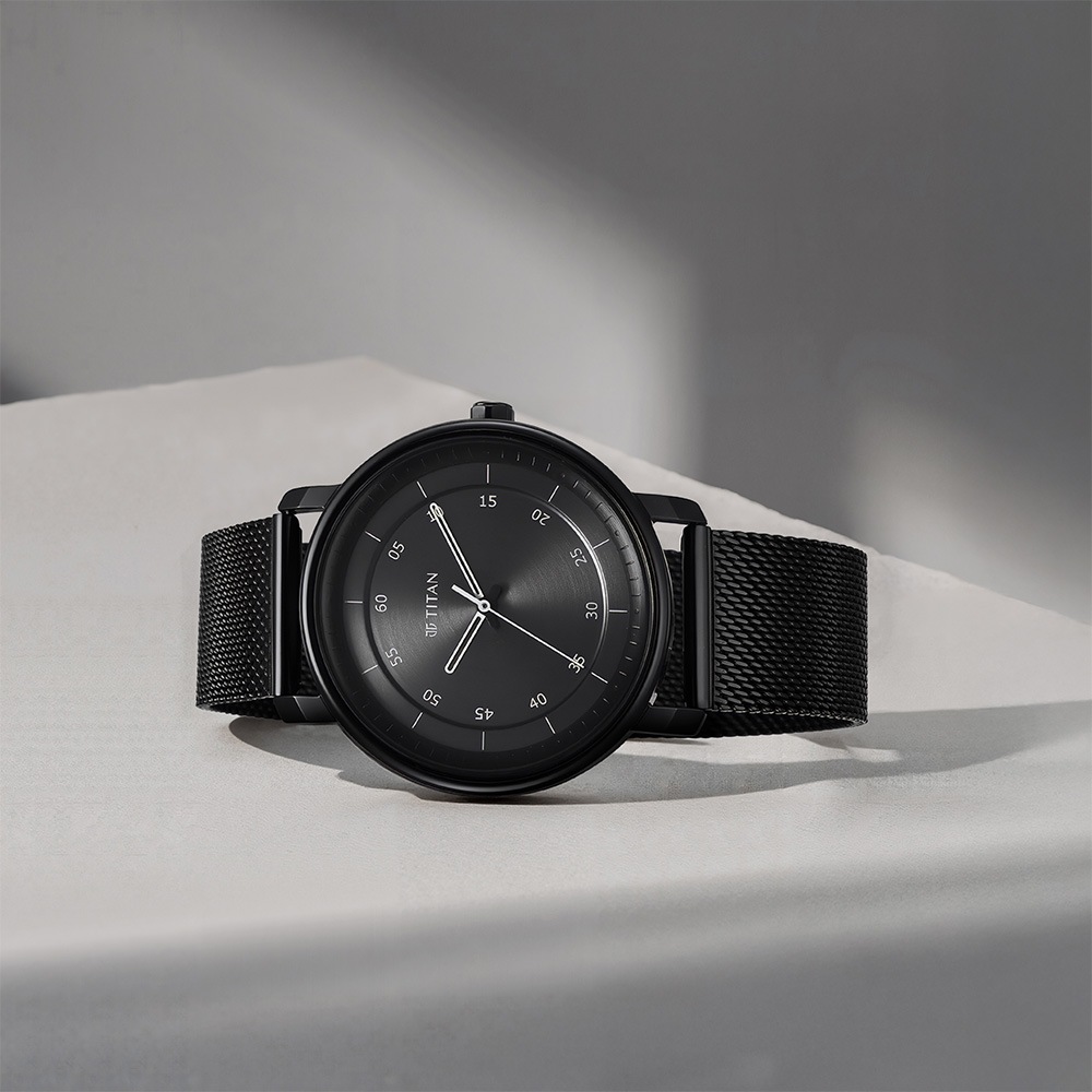 Buy Online Titan Workwear Quartz Analog Anthracite Dial Leather Strap ...