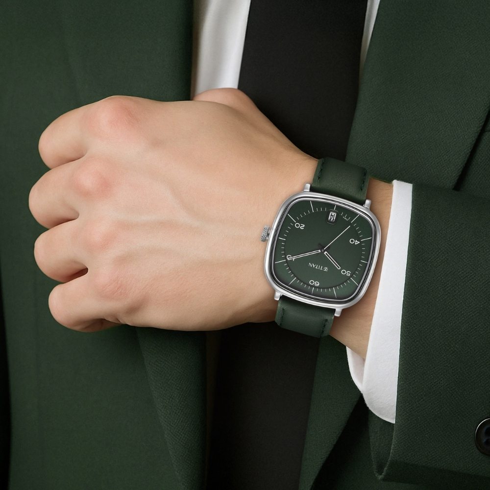 Buy Online Titan Neo Curve Quartz Analog with Date Green Dial Stainless ...