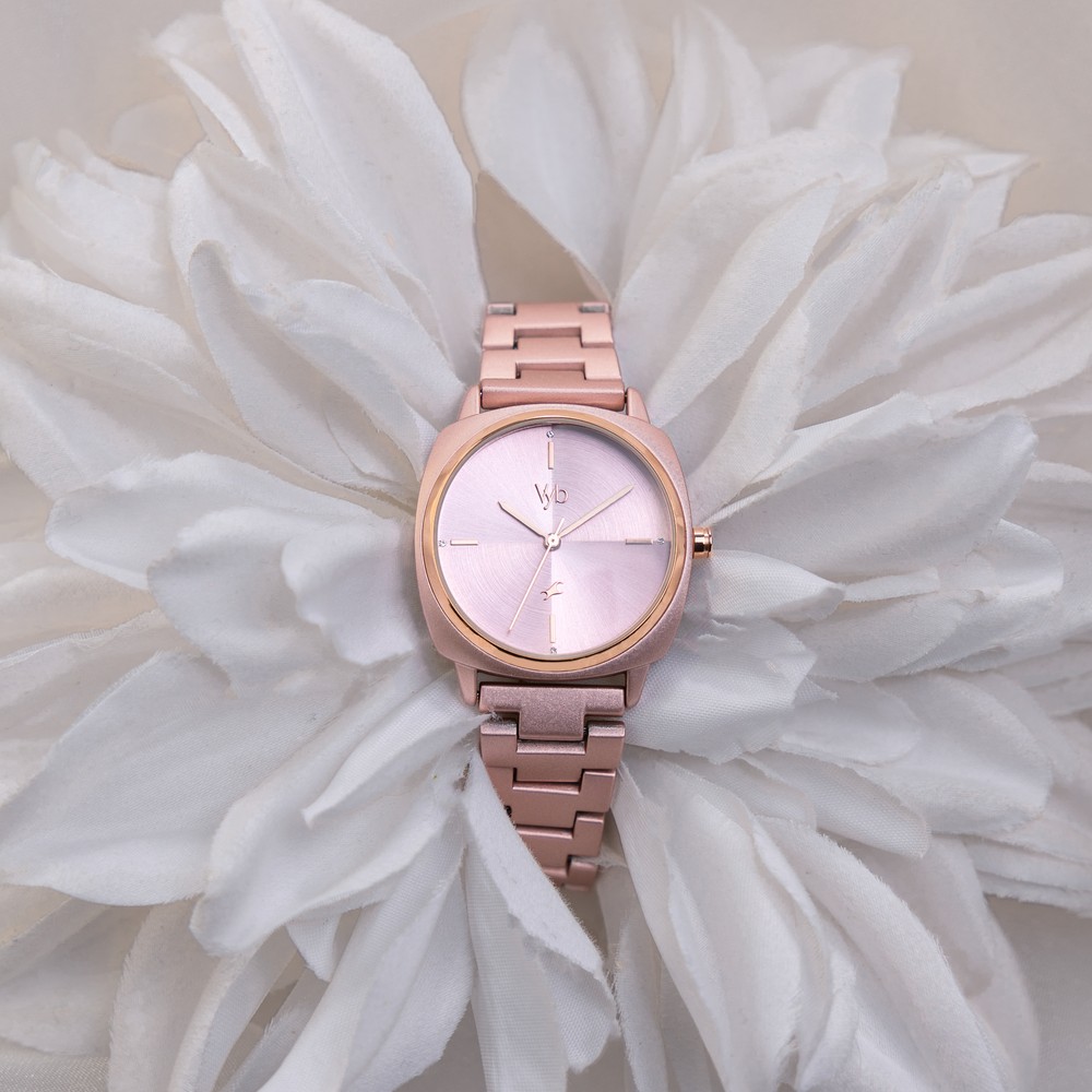 Buy Online Fastrack Vyb Slayer Quartz Analog Pink Dial Metal Strap ...